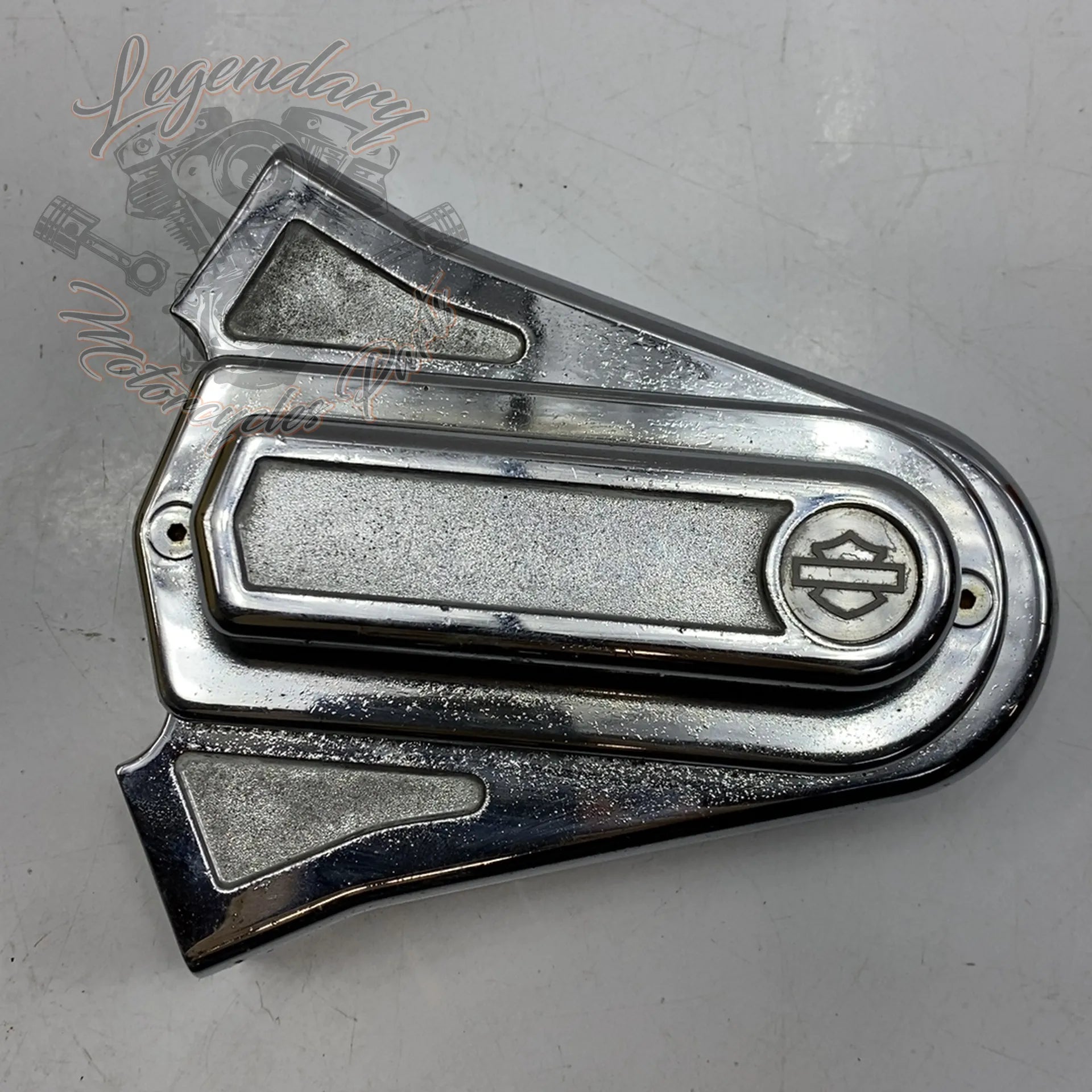 Tampa da porca do eixo da roda traseira OEM 48056-97B – Legendary Parts