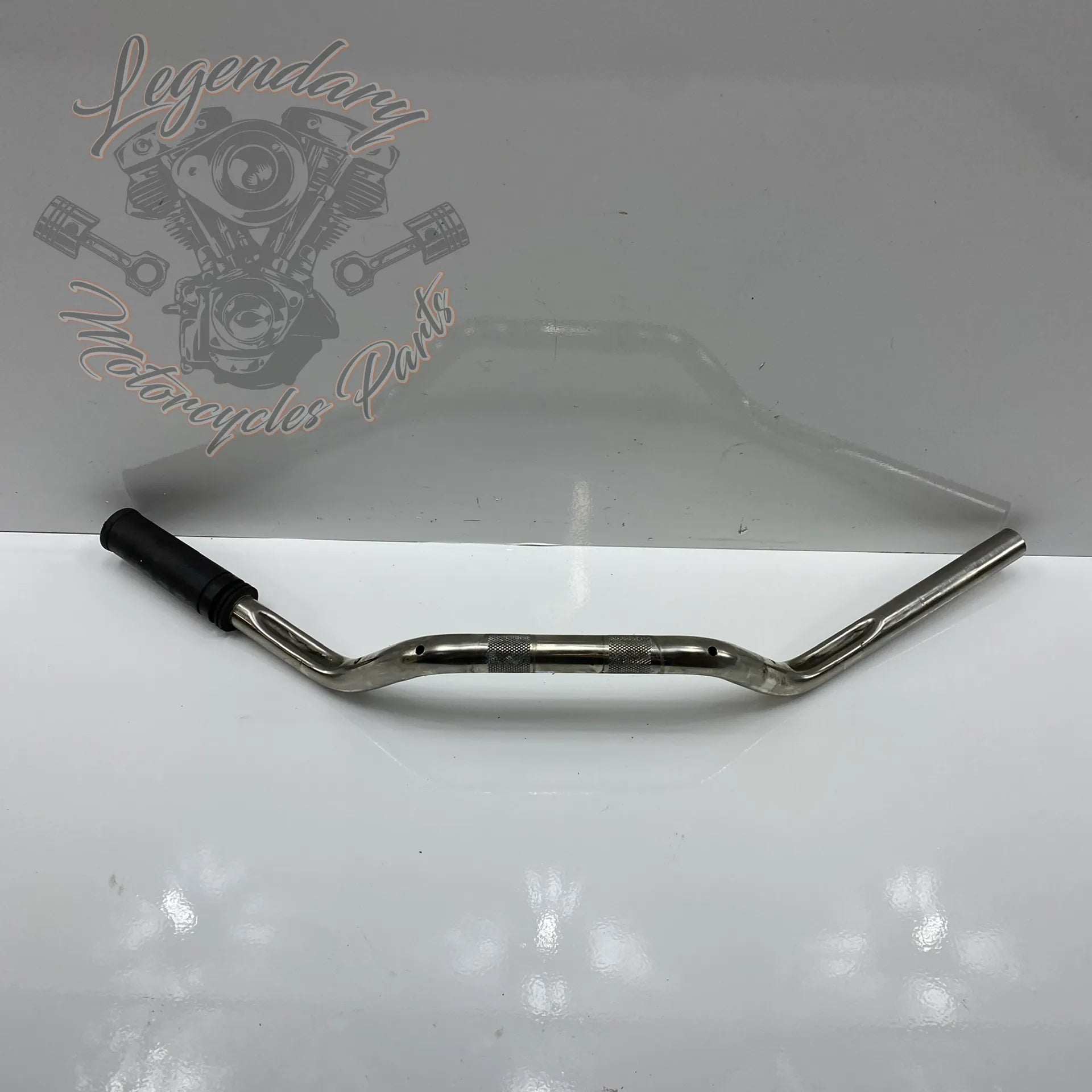 Guidon OEM 56082-83 – Legendary Parts
